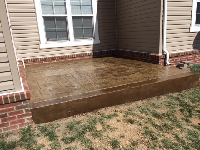 Ashlar Slate Buff Patio with Border | Blackwater Concrete