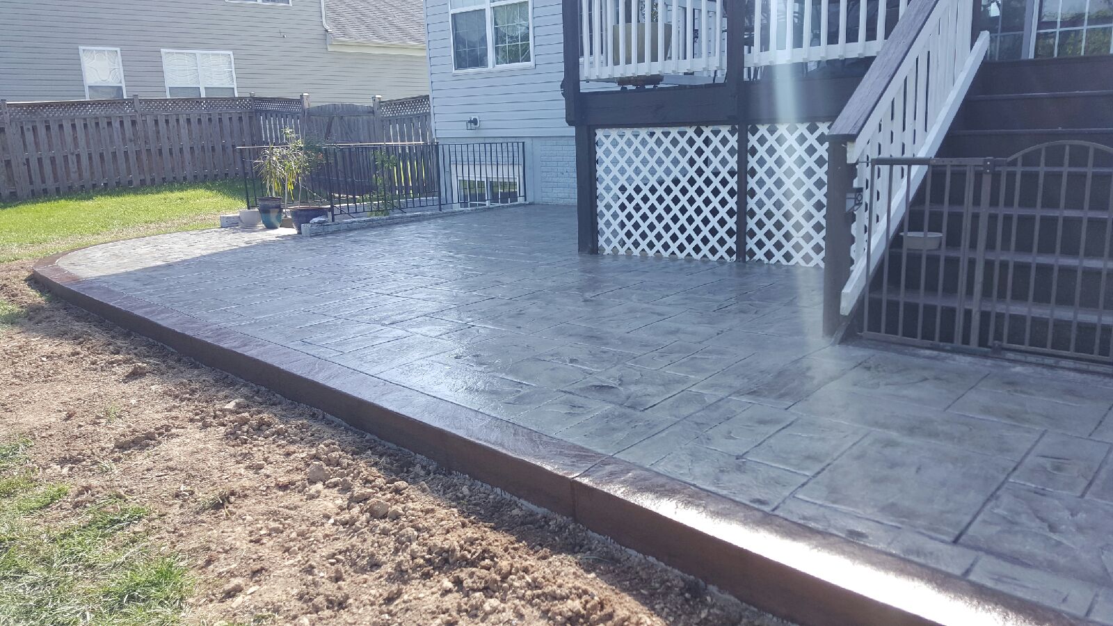 Ashlar Slate Backyard Patio | Blackwater Concrete